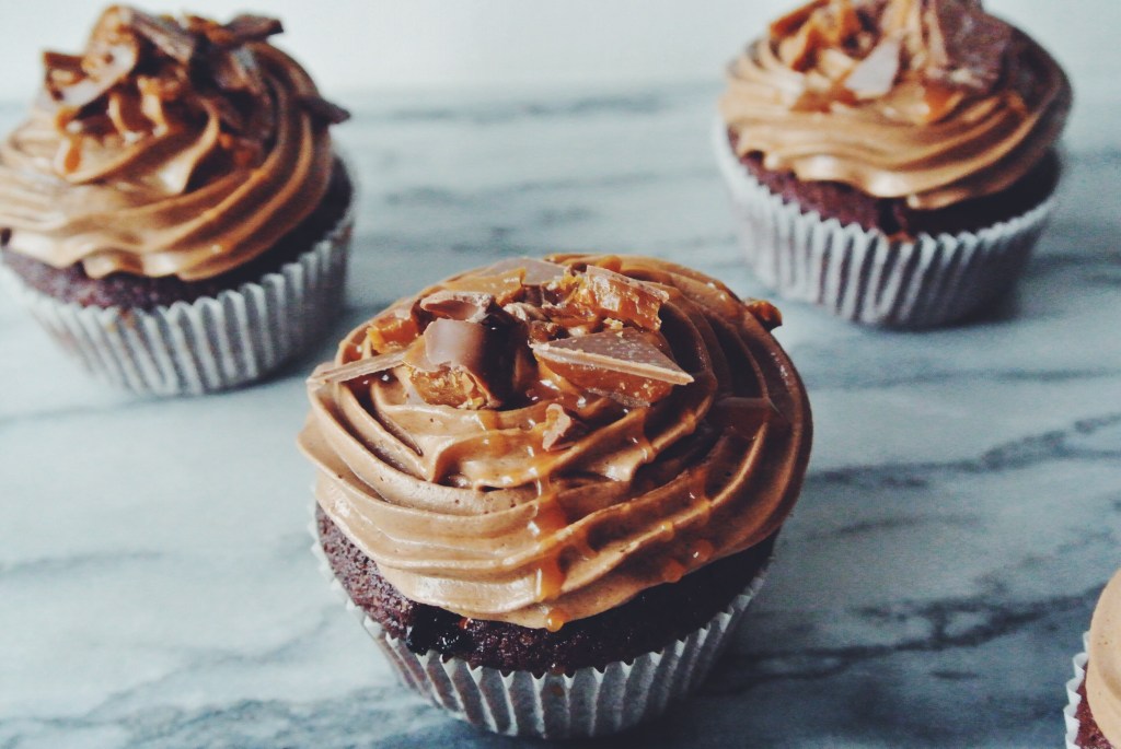 A Recipe for Daim Cupcakes – Lucya Bakes