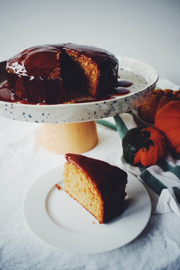 Spiced Autumn Cake with Caramel – Lucya Bakes